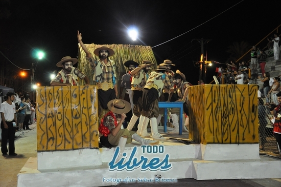 El Circulo Carumbé, campeón del carnaval de Paso de los Libres ...